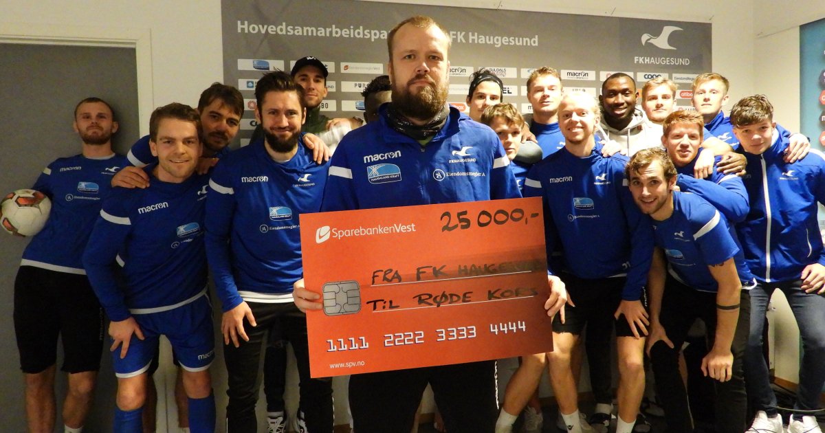 Gir botkassa til Røde Kors' julearrangement / fkh Gir botkassa til Røde Kors' julearrangement / fkh